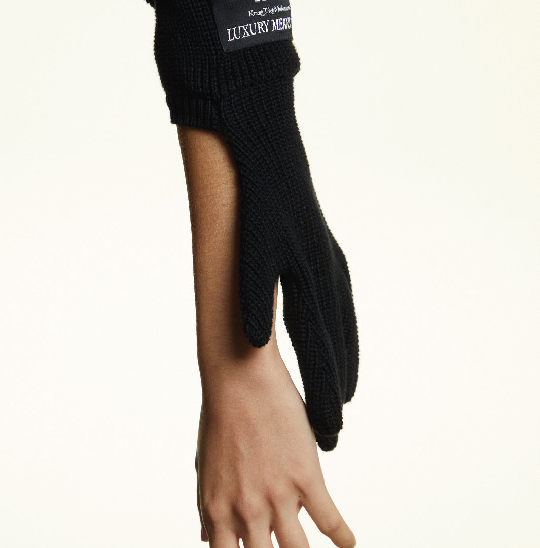 "THE THIEF" – GREYHOUND ORIGINAL